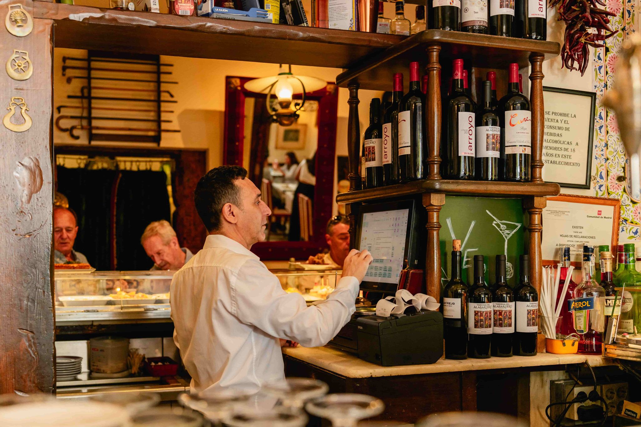 Taberna Alabardero Madrid | Descubre buenos vinos españoles
